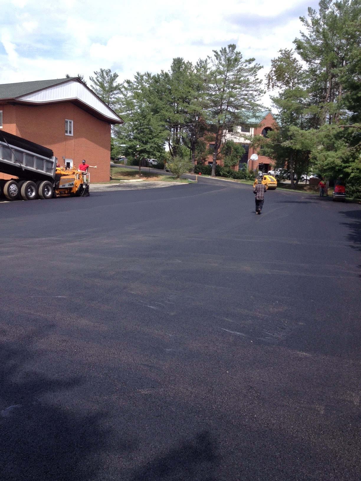 Residential & Commercial Paving Services in VA | Dave Stanley Paving